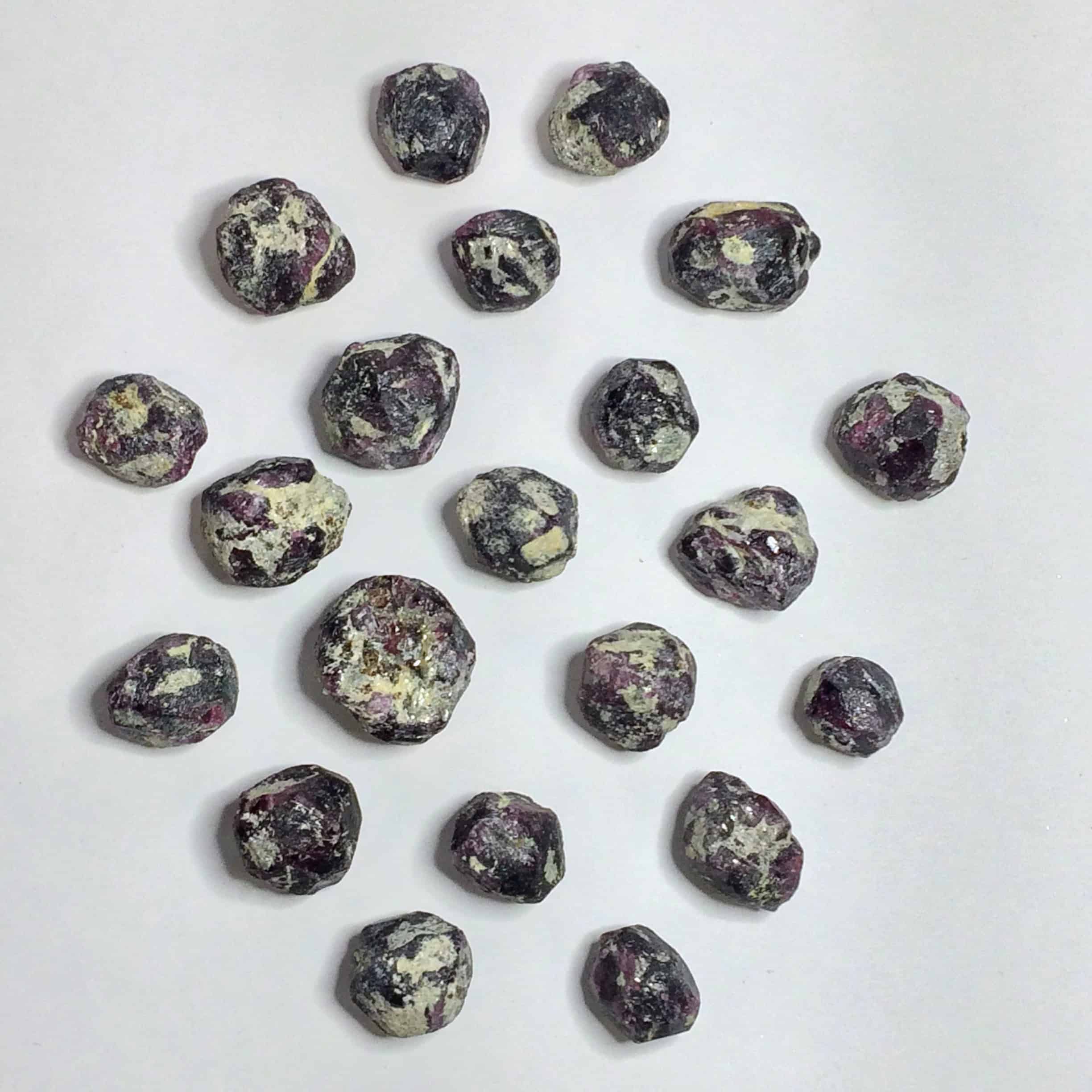 Rough Rhodolite Garnets 2cm | Inspirit Crystals